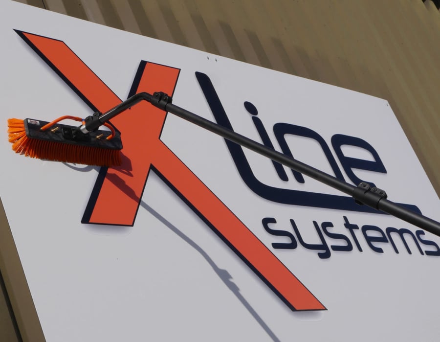 Carbon Nano 25 Foot (Super Hi-Mod) Water Fed Pole | Xline Systems